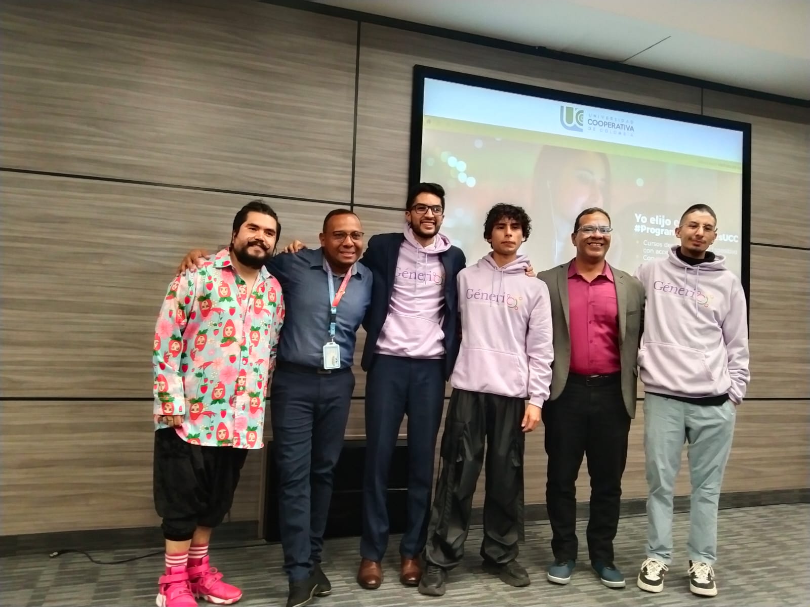 Destacada participación de un Profesor POLI en conversatorio sobre ...
